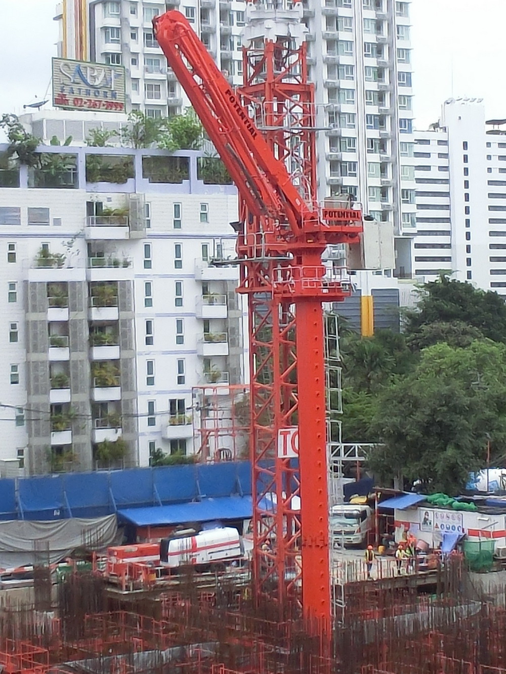 34m Floor Climbing Hydraulic Concrete Placing Boom