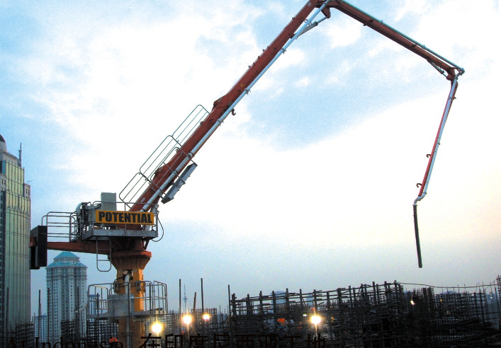 Climbing Placing Boom Concrete Pump HG32 31.7m Radius Of Placing Boom